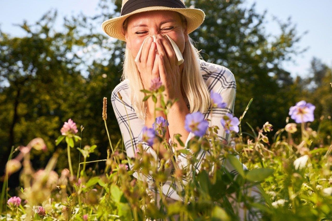 Is hay fever causing itchy eyes? Advice from The College of ...