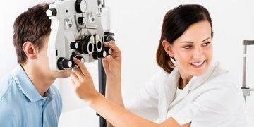 The evolving role of optometrists in emergency eye care (EEC ...
